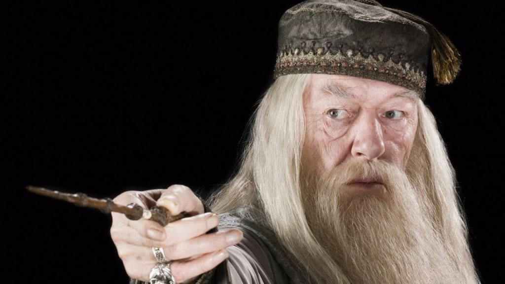 5 Spell-Binding Powers of Dumbledore That Makes Him The Greatest Wizard ...