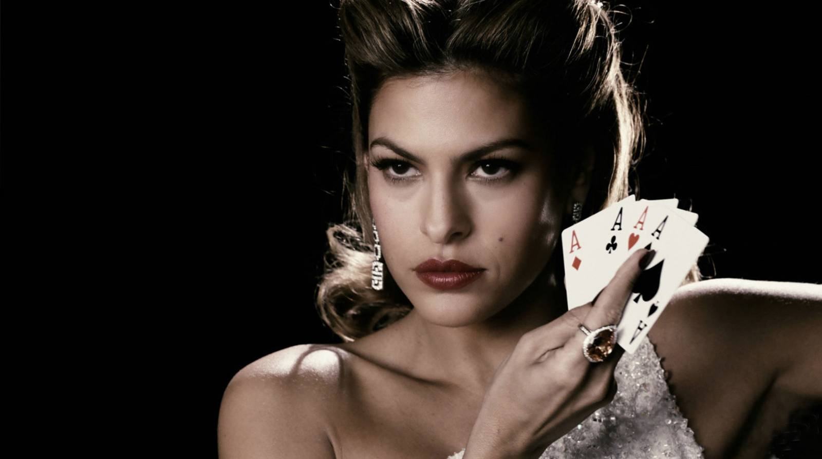 10 Hottest Eva Mendes' Movies That Will Make You Fall For Her