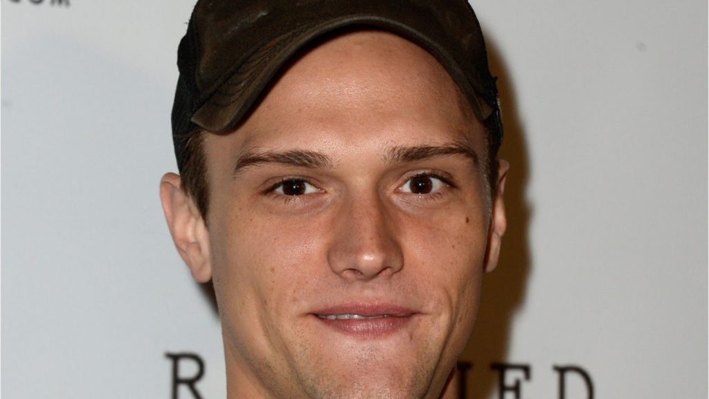 Grant Gustin Shares A Picture of His Ripped Biceps And It’s Just ...