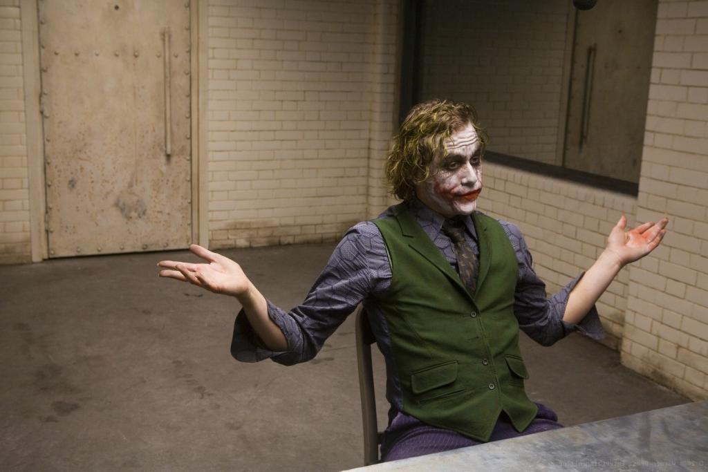 How The Joker Really Got Those Scars – Explained