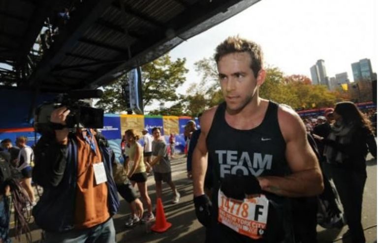 10 Fitness Secrets Ryan Reynolds Uses To Stay Fit